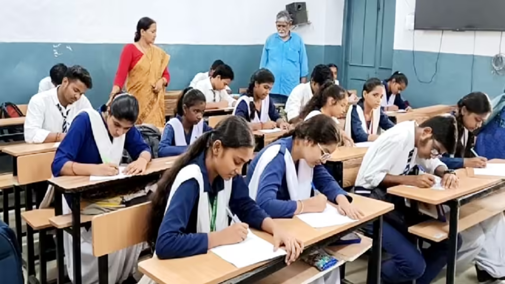 Dummy School for JEE/NEET – Worth It or Waste? - ICSEHELP
